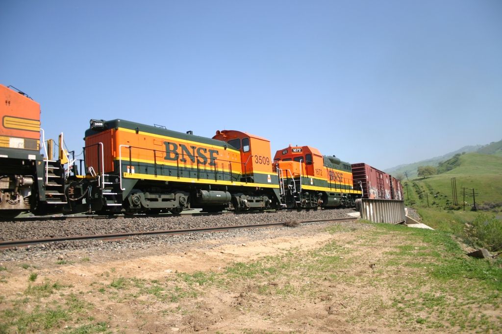 2 Remote Controll Switchers climb out of Caliente